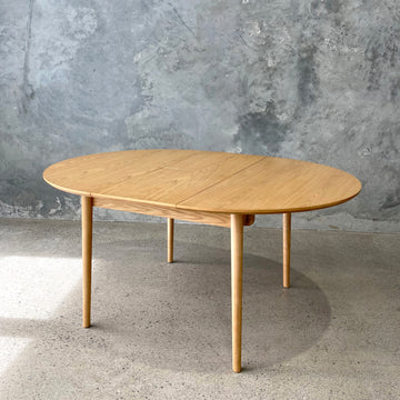 Calla Round Extendable Dining Table - Natural – Loft Furniture NZ