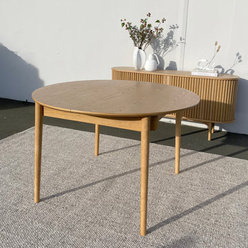 Calla Round Extendable Dining Table - Natural – Loft Furniture NZ